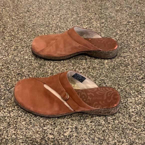 Teva | Shoes | Teva Womens Clogs 7 | Poshmark